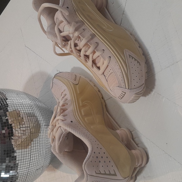 Nike | Shoes | Nike Shoxs | Poshmark